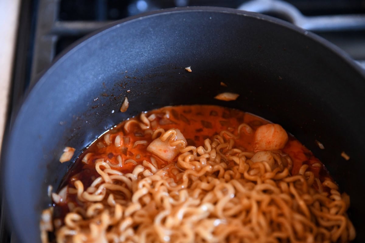 Creamy Cheesy Buldak with Imitation Crab - instantramen.com