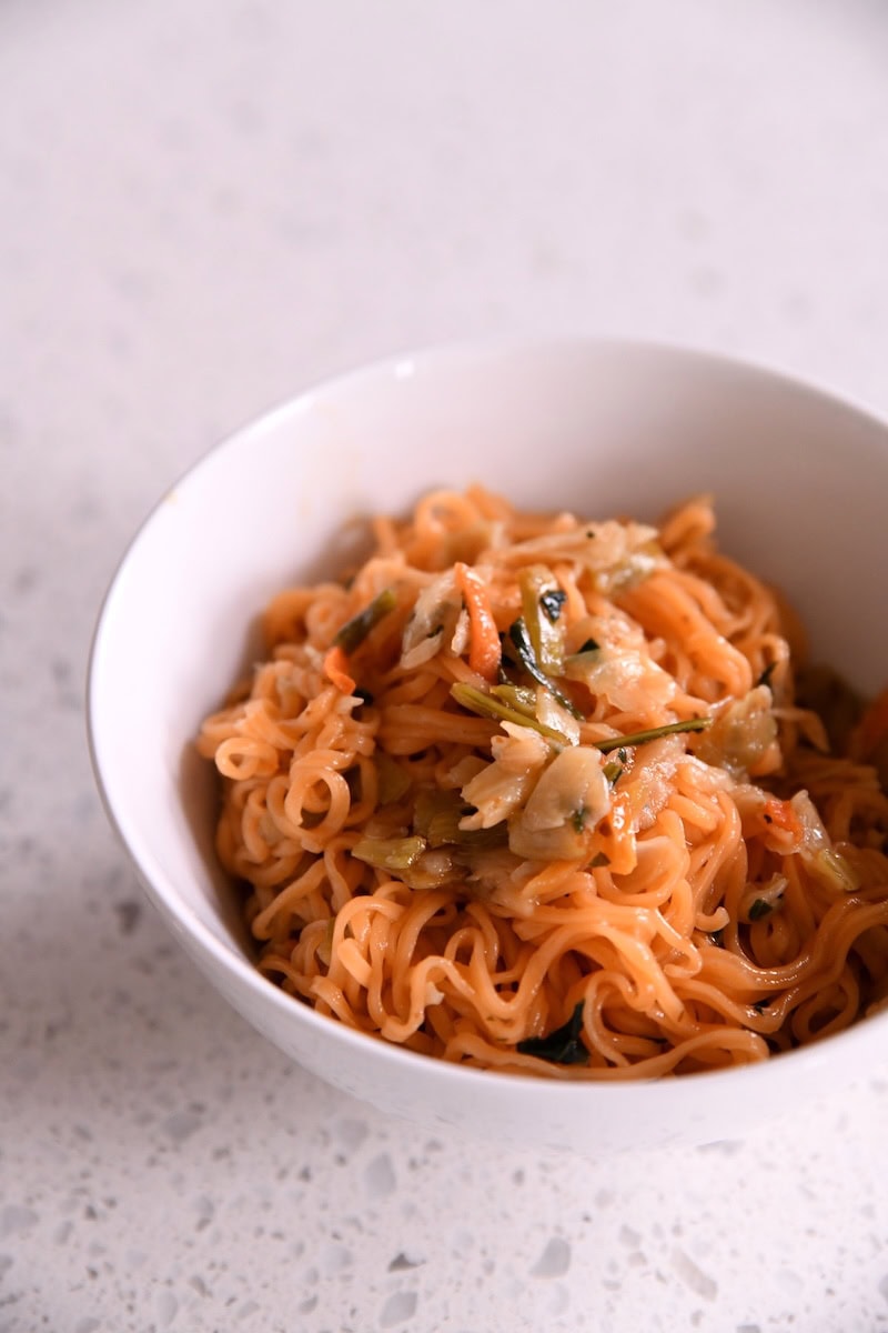 Nongshim Noodle Salad with Miso Vinaigrette Review | Instant Ramen