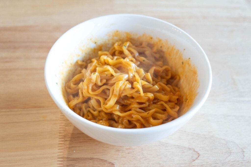 Paldo Volcano Carbonara Chicken Noodle Review | Instant Ramen