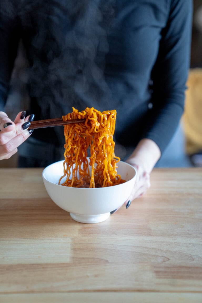 Samyang Buldak Tomato Pasta Spicy Chicken Stir-Fried Ramen Review ...
