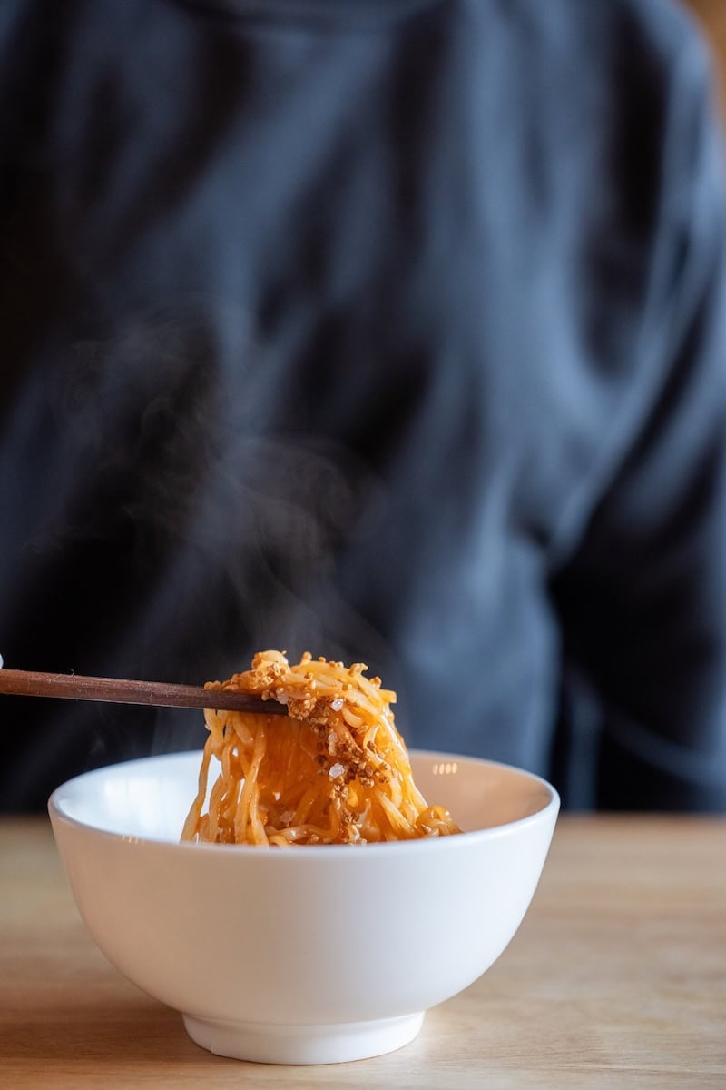 Samyang Buldak SWICY Sweet & Spicy Ramen Review | Instant Ramen